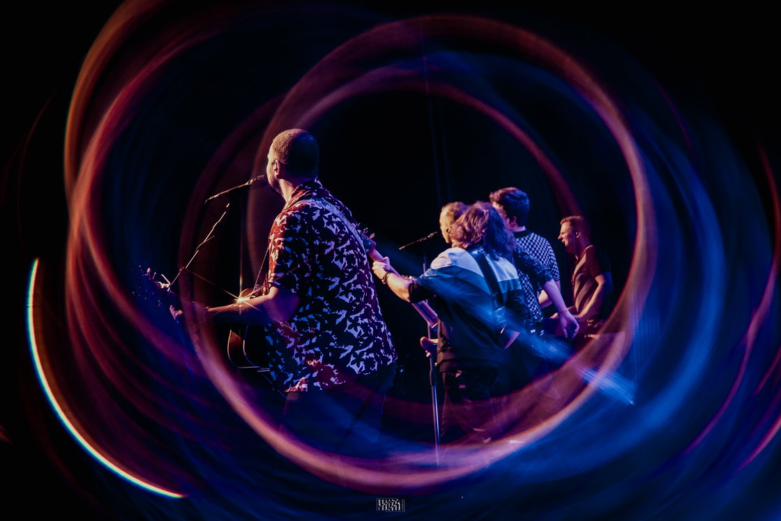 Bee Gees By MainCourse - NTK | 0900-9203 (€ 0,45 pm)